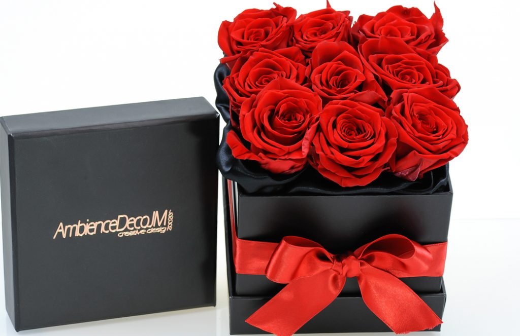 Red infinity roses in a box- AmbienceDecoJM